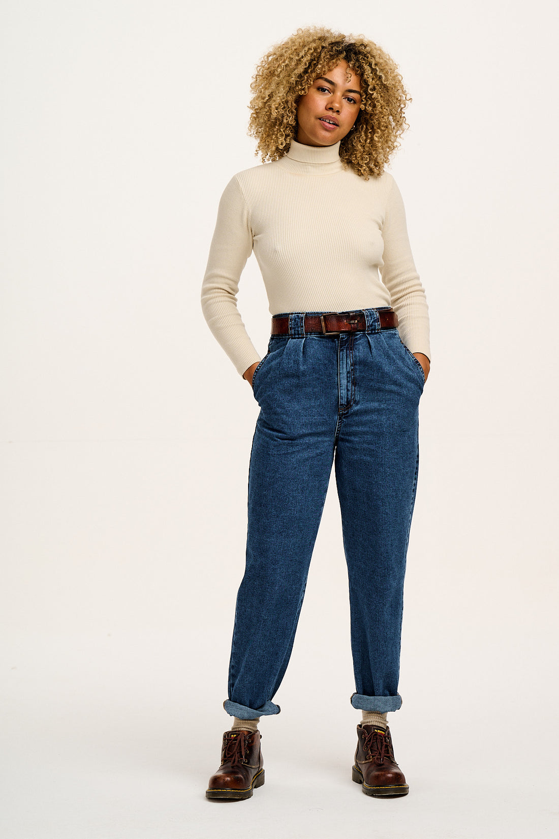 Addison - Tapered Denim Jeans in Mid Wash Blue – Lucy & Yak