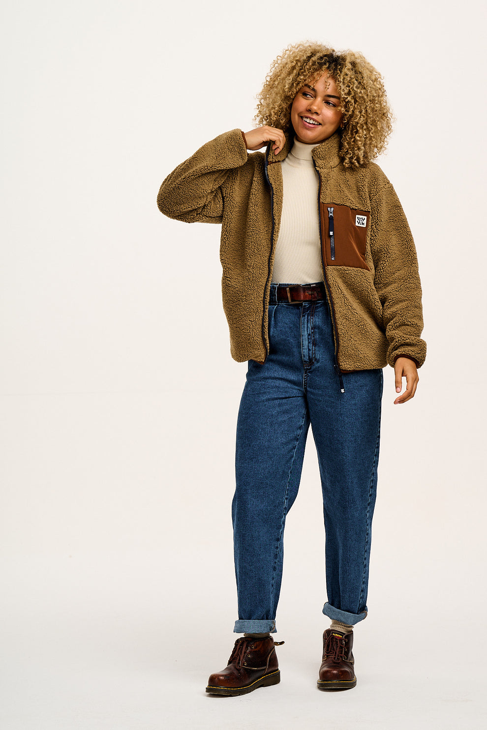 Addison - Tapered Denim Jeans in Mid Wash Blue – Lucy & Yak