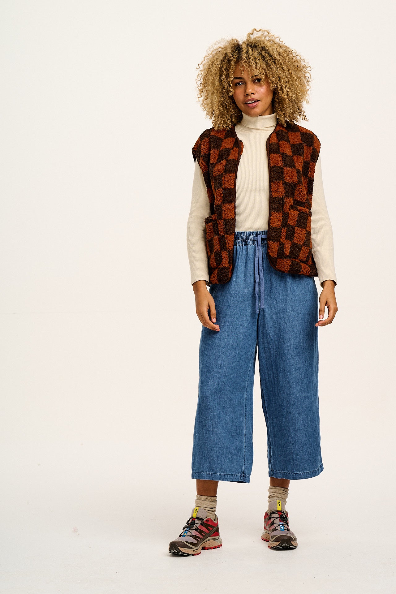 Chuck - Cotton & Hemp Trousers in Mid Wash Blue – Lucy & Yak