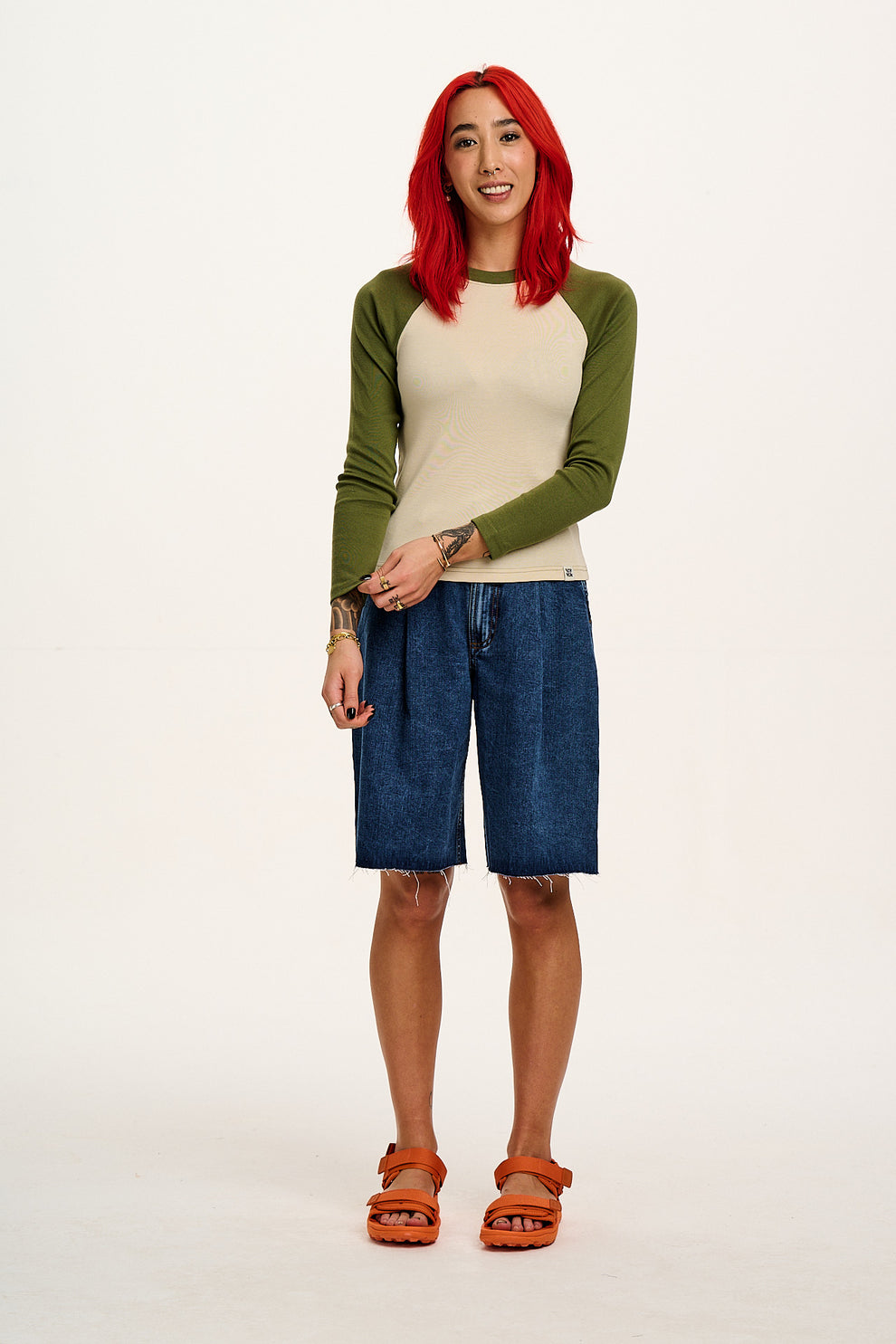 Avi - Long Sleeve Raglan T-Shirt in Khaki & Cream – Lucy & Yak