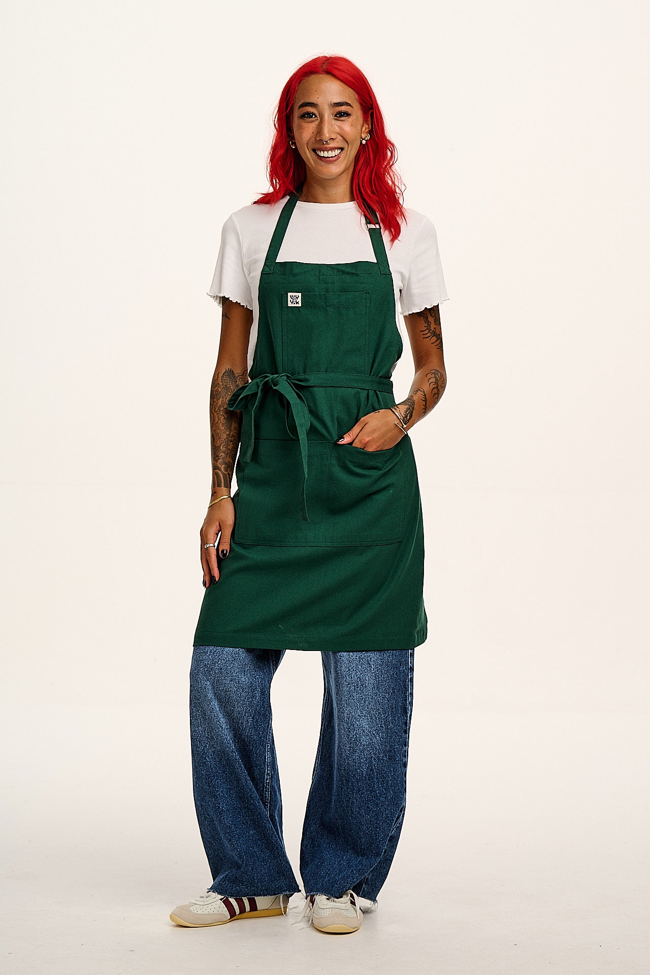 Ada - Midweight Cotton Apron in Posy Green – Lucy & Yak