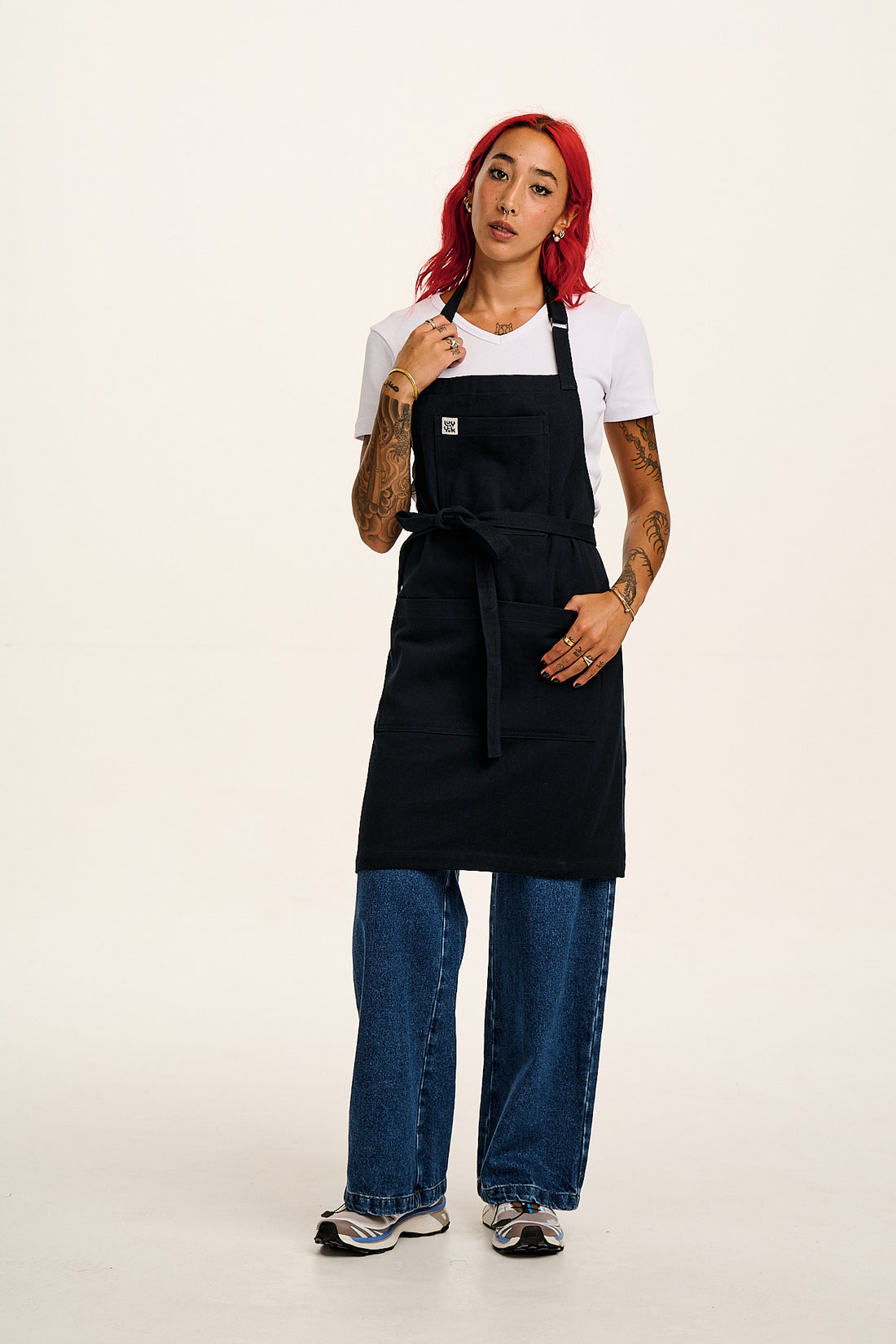 Ada - Heavyweight Cotton Apron in Black – Lucy & Yak