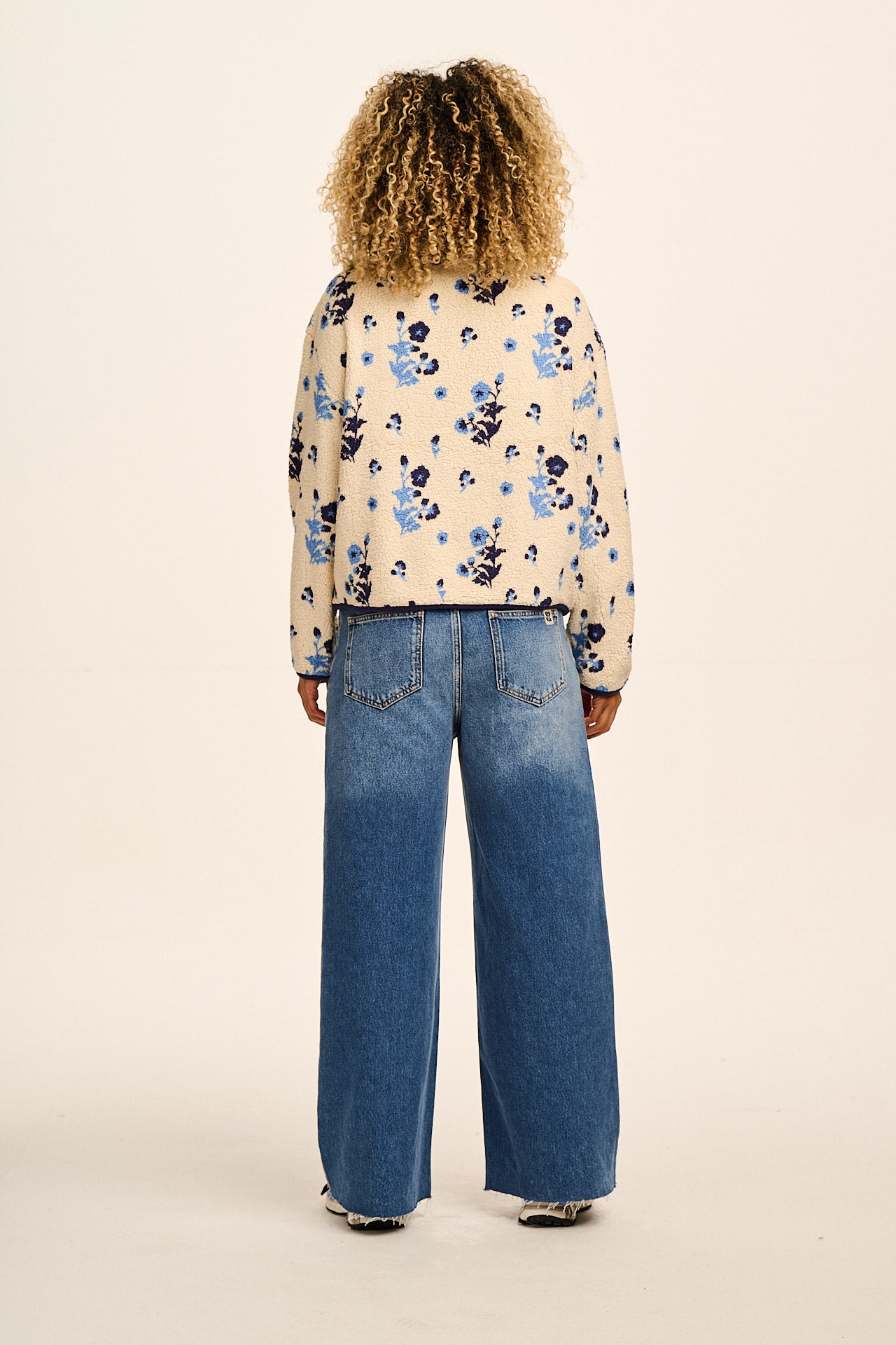 Marlow - Lightweight Button Down Borg Fleece in Vintage Floral Print ...