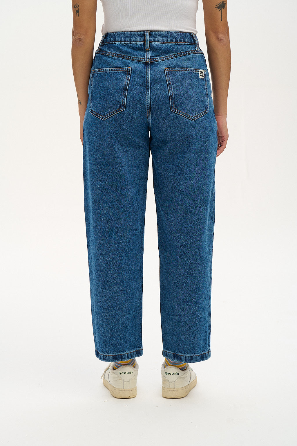 Drew - Straight Leg Denim Jeans in Mid Wash Blue – Lucy & Yak